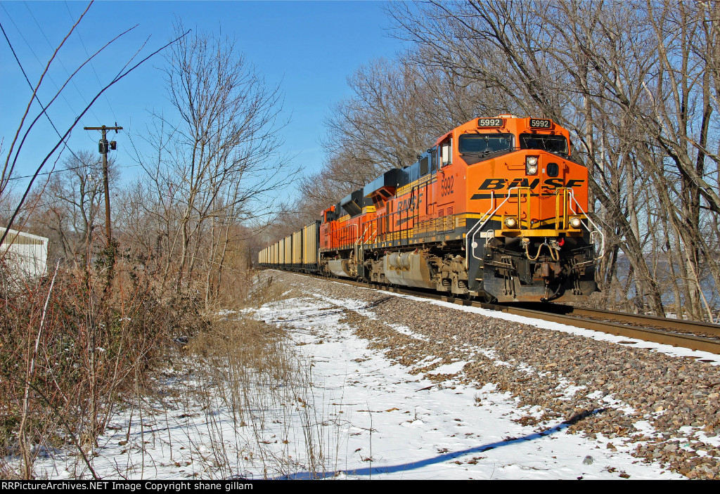BNSF 5992 Takes a coal Sb.